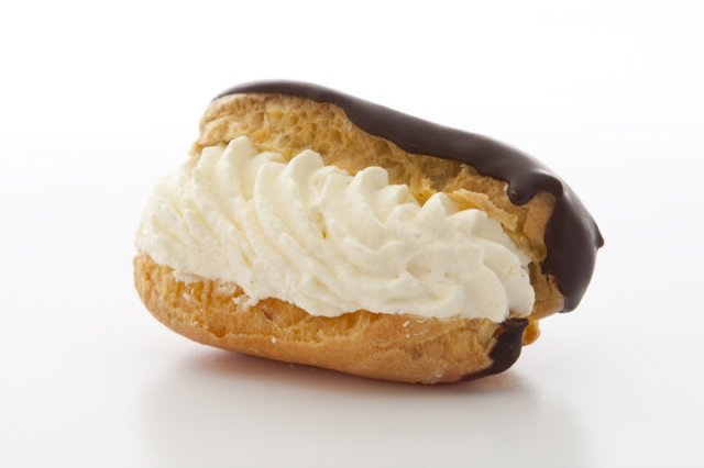 Cocktail Fresh Cream Eclair X1 | Janes Pantry